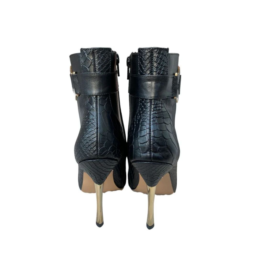 Felipe Rivera 41900– adryshoetique